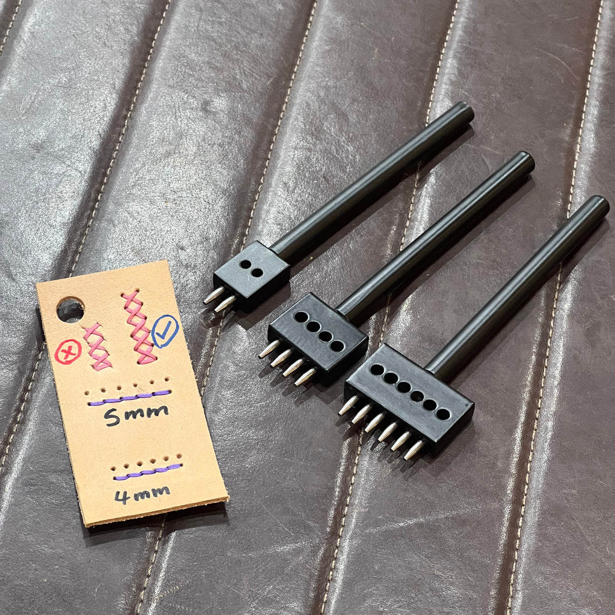 Round Hole Stitching Punch- 4mm or 5mm – Hand and Sew Leather